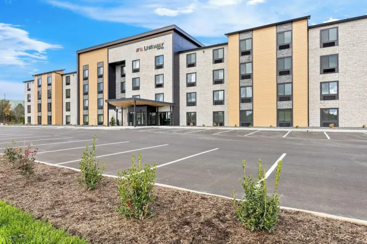 Livaway Suites Nashville- Smyrna - Murfreesboro, TN