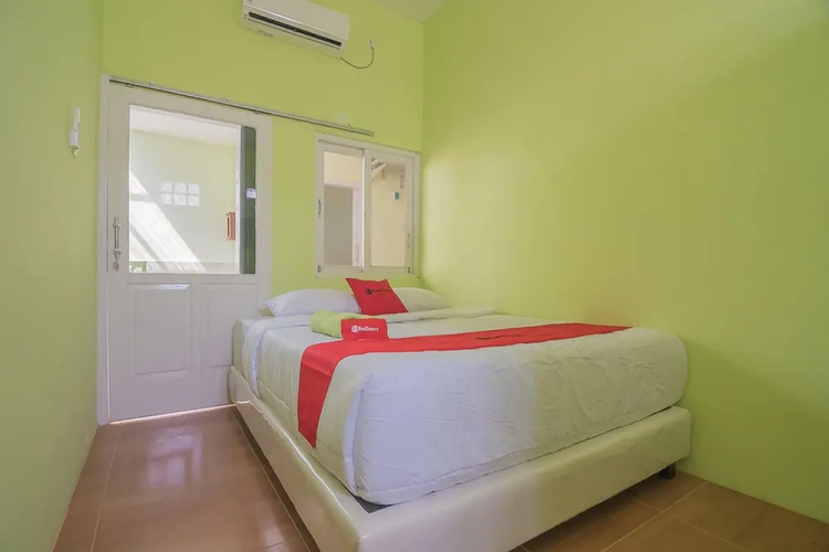 Reddoorz Syariah Near Museum Wisma Karya Subang - Subang