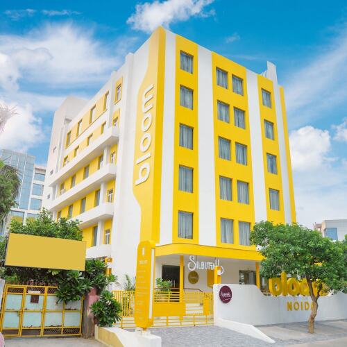 Bloom Hotel - Sector 62 - ガーズィヤーバード