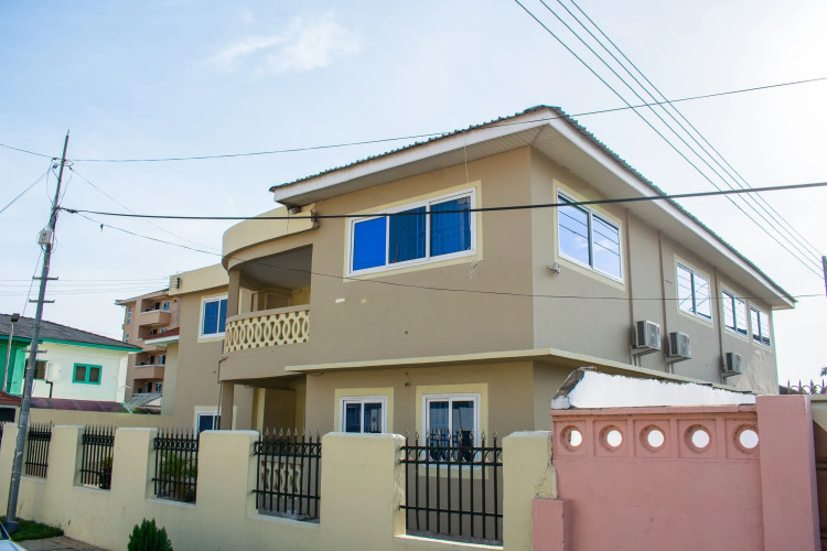 Brannic Lodge - Hostel - Accra