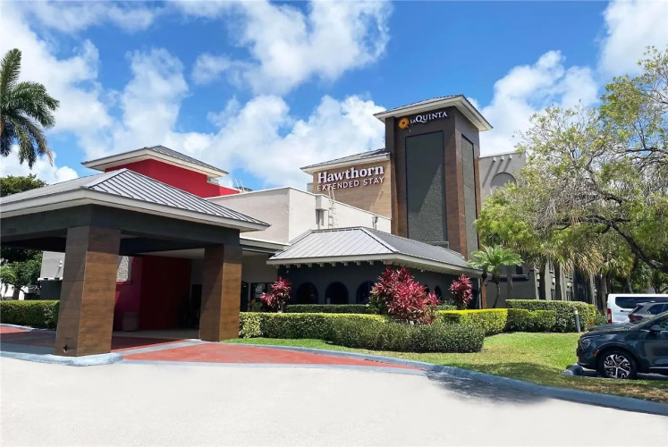 Hawthorn Extended Stay By Wyndham Ft Lauderdale Cypress Crk - Pompano Beach, FL