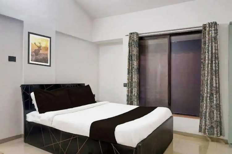 Hotel Lotus Guest House - Pune