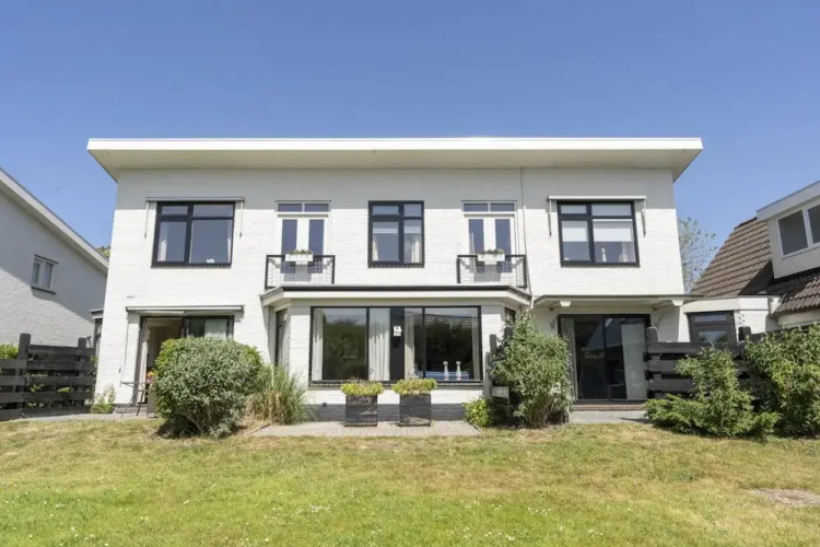 Beautiful Seaside Retreat By Belvilla - De Koog