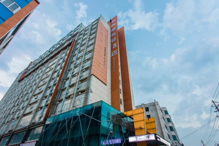 Jichuliansuojiudian - 漯河市