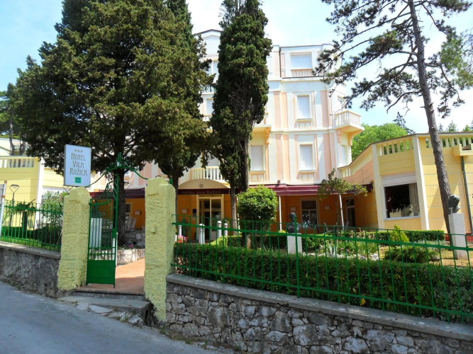 Hotel Vila Ružica- Glavna Zgrada I Depandanse - Crikvenica
