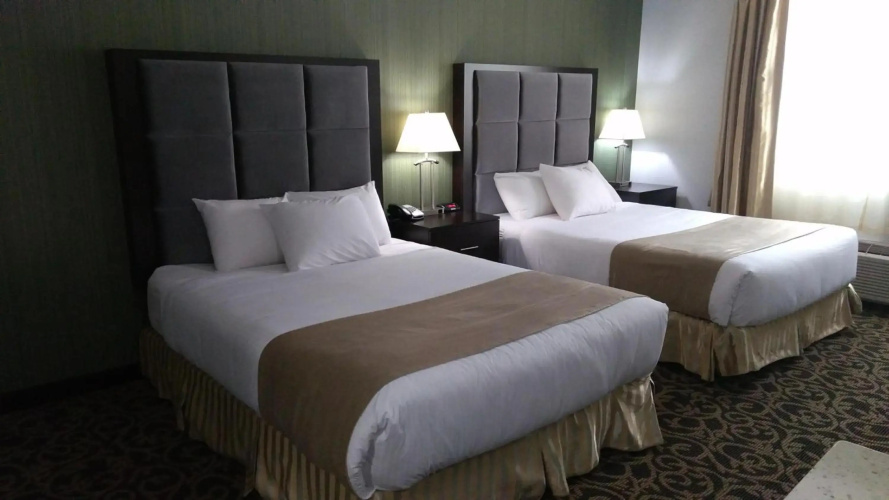 Paradise Inn And Suites - Redwater - Alberta