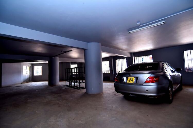 Victoria Mews Hotel - Kampala