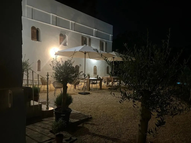 La Bâtisse En Blanc - Antibes