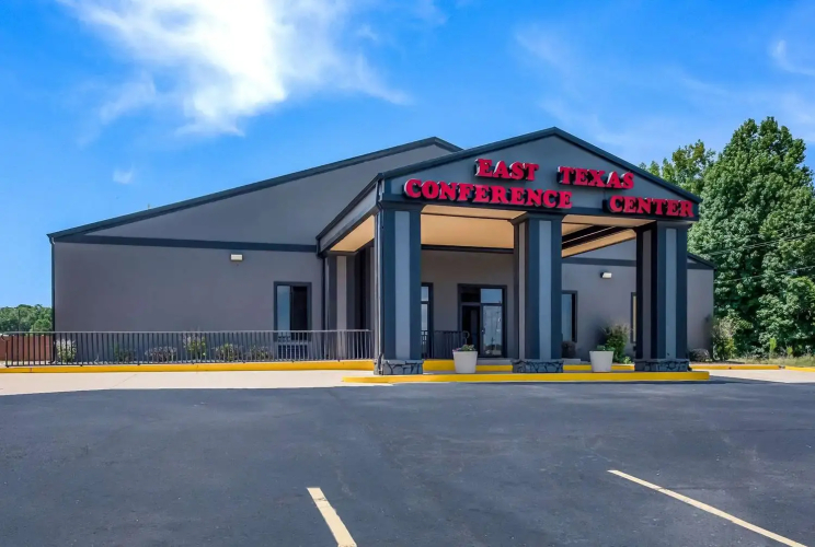 Clarion Pointe Marshall - Marshall