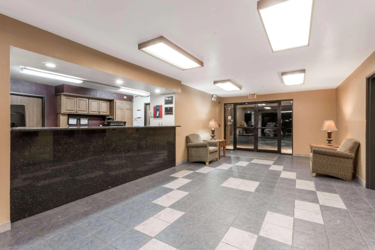 Super 8 By Wyndham Prince Frederick - North Beach, MD