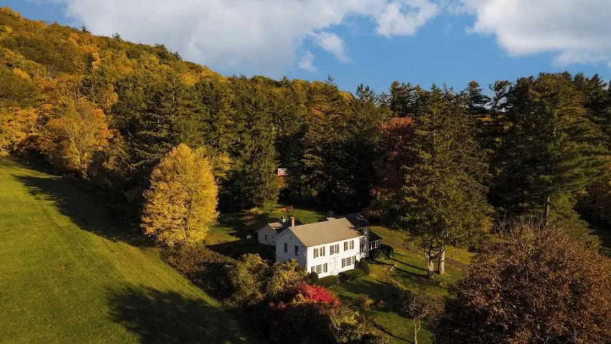 Whitney By Avantstay Private Berkshires Estate - Great Barrington, MA