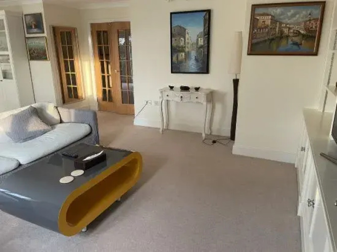 Top Floor En-suite Double Rooms In Eton With Great View Of Windsor Castle & Free Parking - Slough