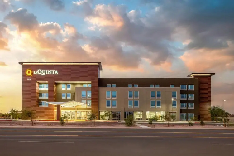 La Quinta Inn & Suites By Wyndham Phoenix West / Glendale - Avondale, AZ