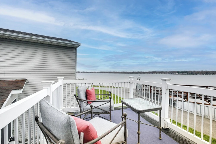Waterfront Buckeye Lake House: Deck + Views! - Buckeye Lake, OH