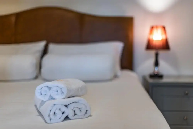 Boutique Style 1br Apartment- Square Sea View - Valletta