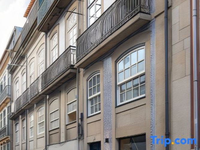 Almadina Smart Luxury - Oporto