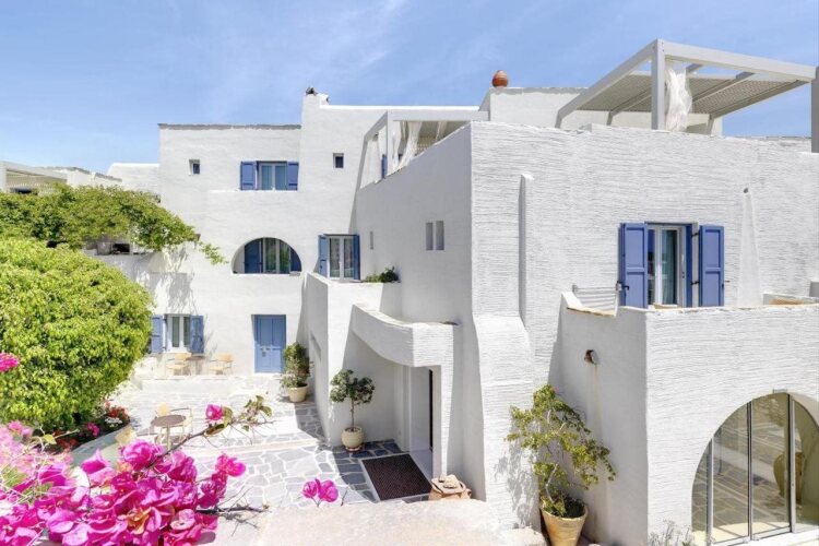 Iria Beach Art Hotel - Naxos