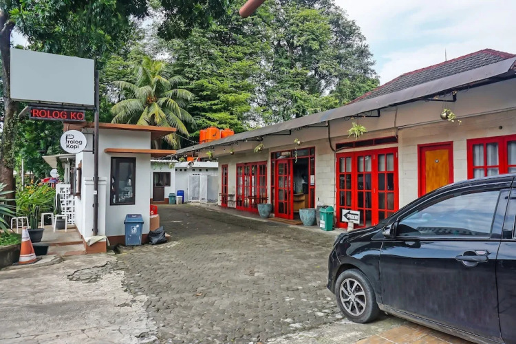 Super Oyo 92134 Bogor Guest House Syariah - Bogor