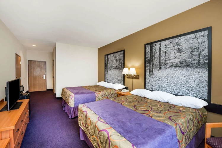 Super 8 Columbia East - Columbia, MO