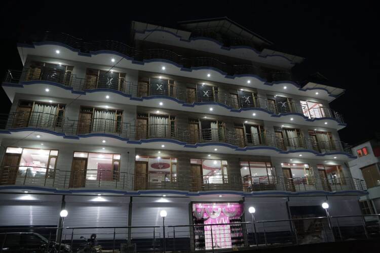 Hotel Sarla Regency - Mandi