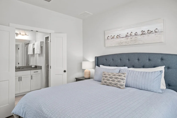 Ethel's Digs With Hot Tub - Fredericksburg, TX