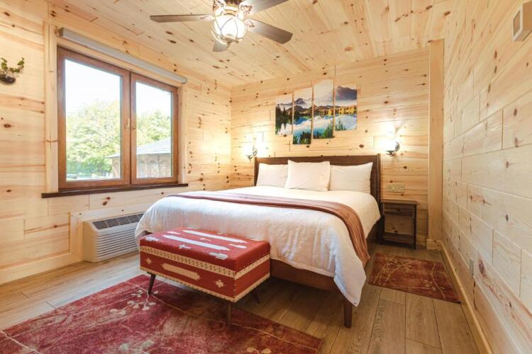 Motel Long Lake And Cottages - Long Lake, NY