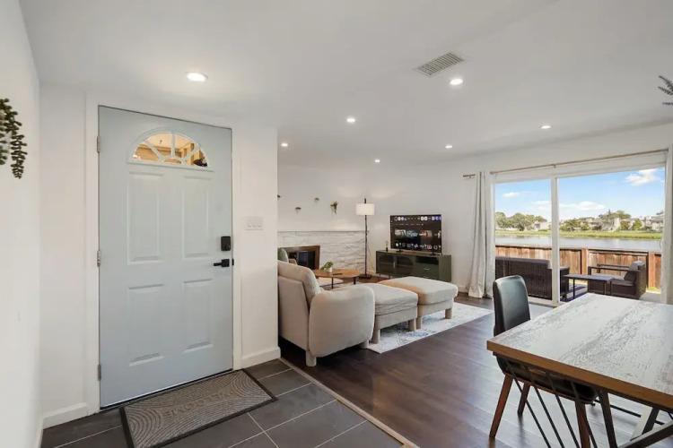 Lakefront Retreat  Waterviews 3br 1.5ba - Burlingame, CA