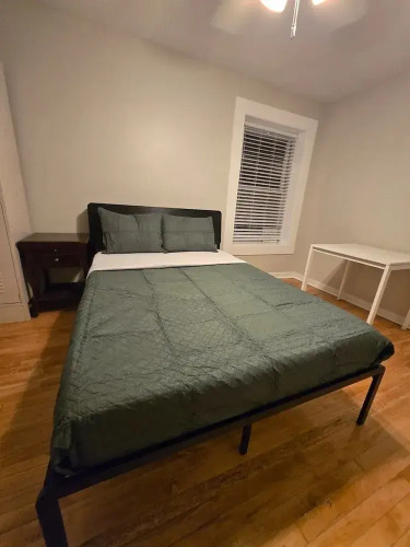 Grand Hostel - Illinois