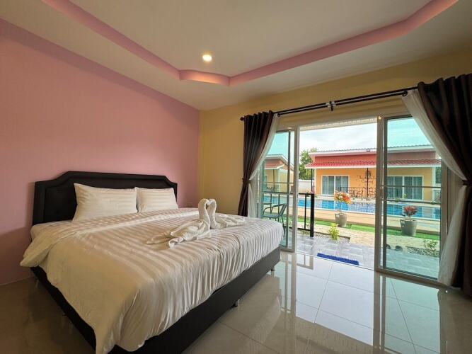Patcharee Resort - Phuket