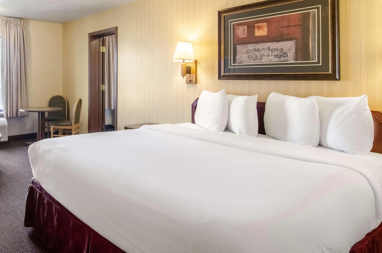 Americas Best Value Inn & Suites Ft. Collins E At I-25 - Wellington, CO