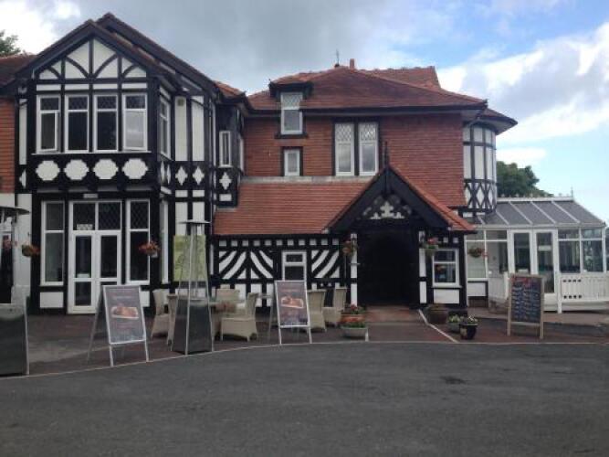 Lyons Woodlands Hall Hotel - Nordwales