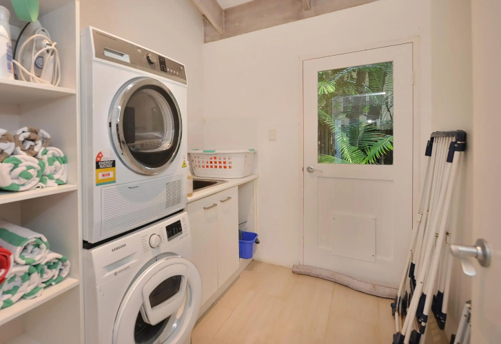 Pavilions In The Palms Heated Pool Short Path To Beach Five Bedrooms Sleeps 14 - Port Douglas