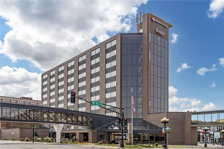 Executive Residency By Best Western Waterloo & Cedar Falls - Waterloo, IA