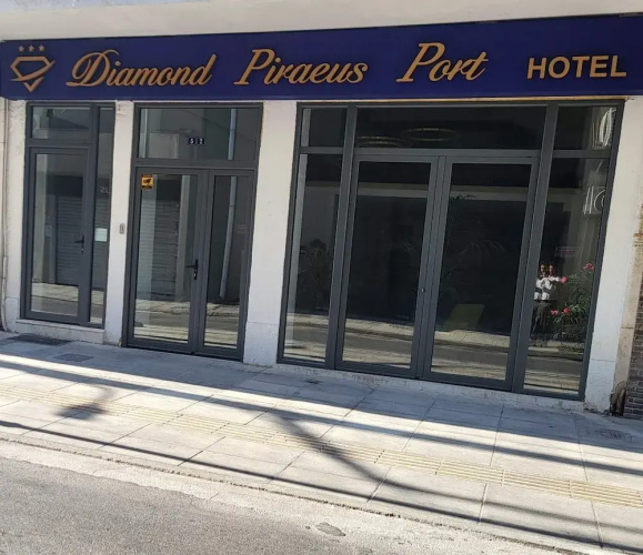 Diamond Piraeus Port - Пирей