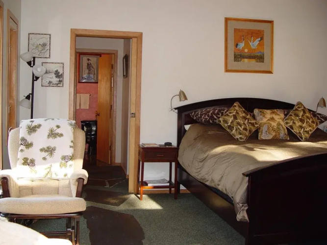 Blue Mountain Bed & Breakfast - Montana