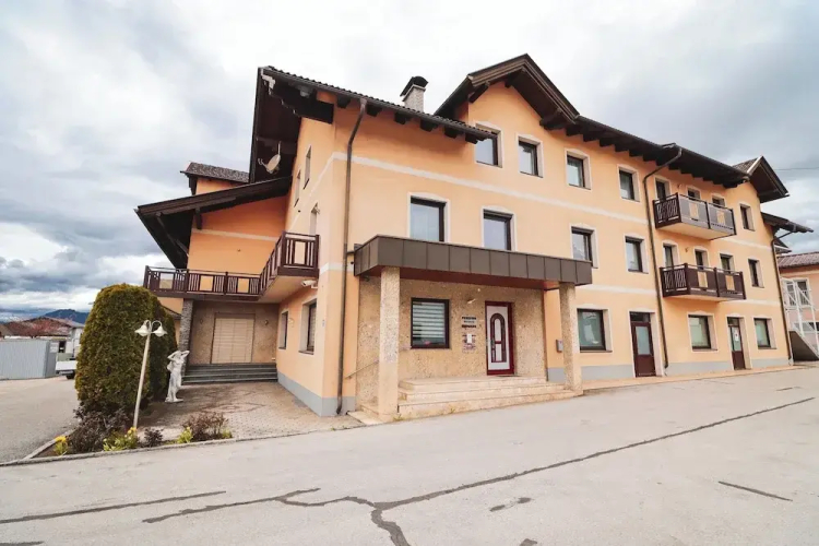 Frühstückspension Wernberg - Villach