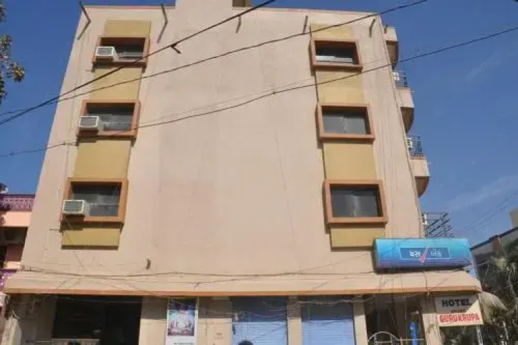 Hotel Shree Gurukrupa - Dwarka