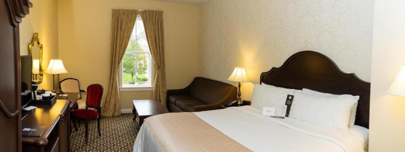 The Mount Vernon Grand Hotel - Mount Vernon, OH