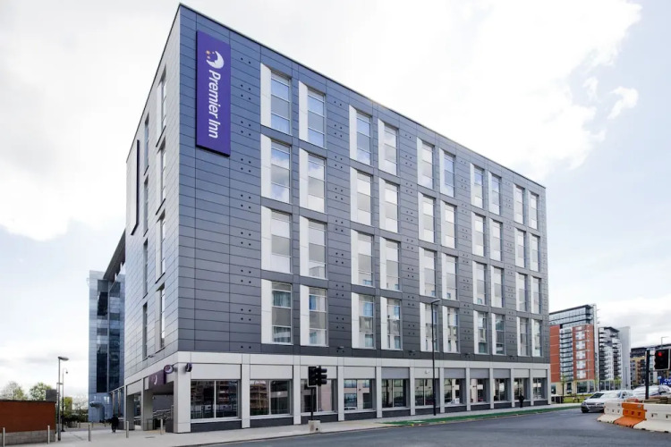 Premier Inn Leeds Cc - Whitehall Road - リーズ