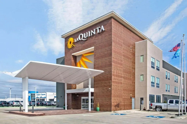La Quinta Inn & Suites By Wyndham Ponca City - Ponca City, OK