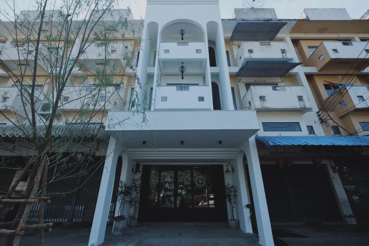 Matou Hostel And Cafe - Krabi