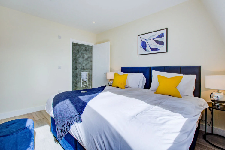 Hybrid Resi - Cheam - Epsom