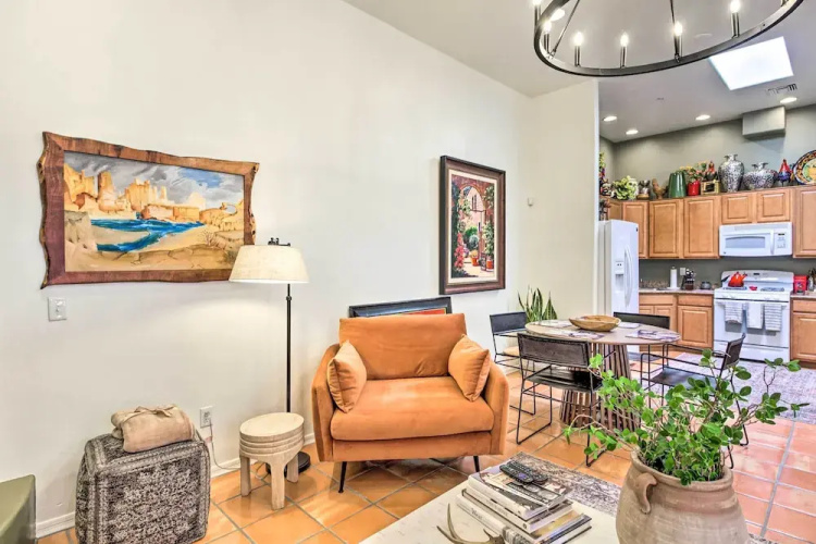 Sunny Adobe Retreat W/ Hot Tub & Mtn Views! - Tubac, AZ