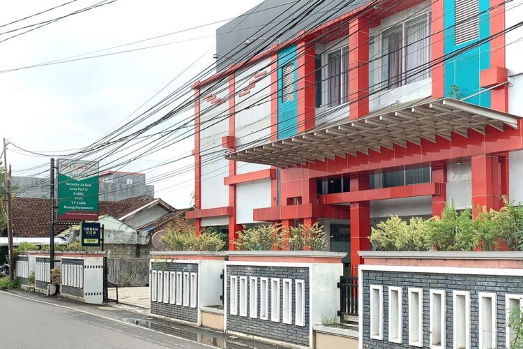 Urbanview Hotel Niraz Syariah Banjarmasin By Reddoorz - Banjarmasin