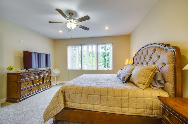 Lakefront Osage Beach Retreat W/ Boat Slip! - Lake Ozark, MO