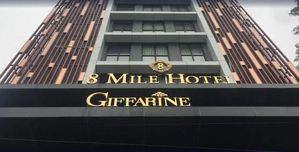 8 Mile Hotel - Yangon