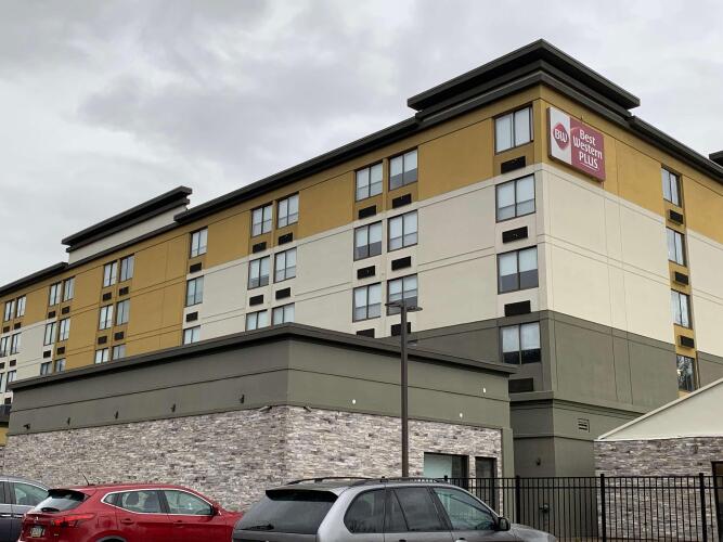 Best Western Plus Fort Saskatchewan Inn & Suites - Fort Saskatchewan