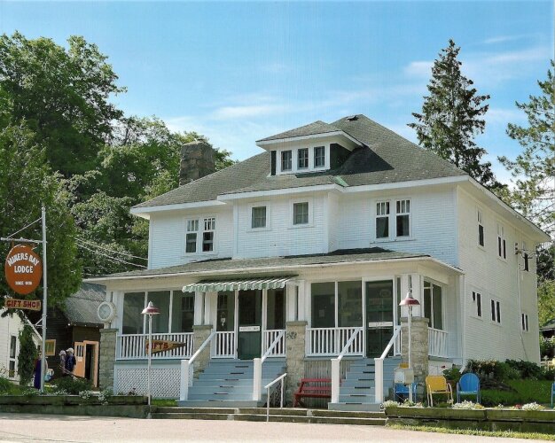 Miners Bay Lodge - Kawartha Lakes