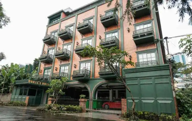 Nonies Huis Cibubur - Cibubur