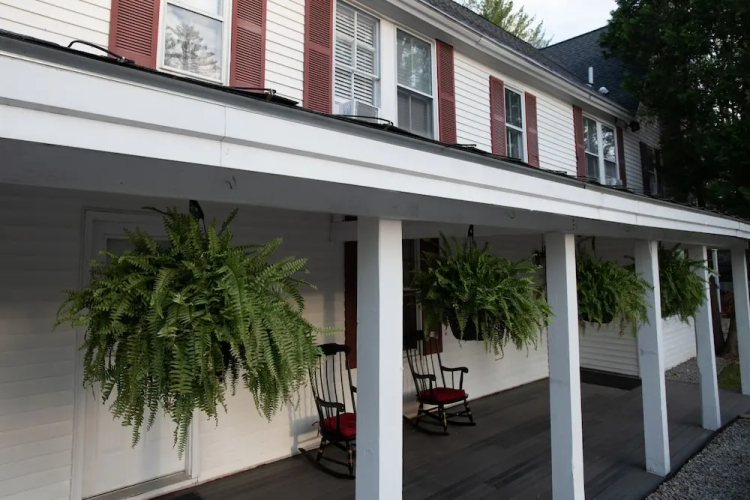 Cranmore Mountain Lodge Bed & Breakfast - Conway, NH